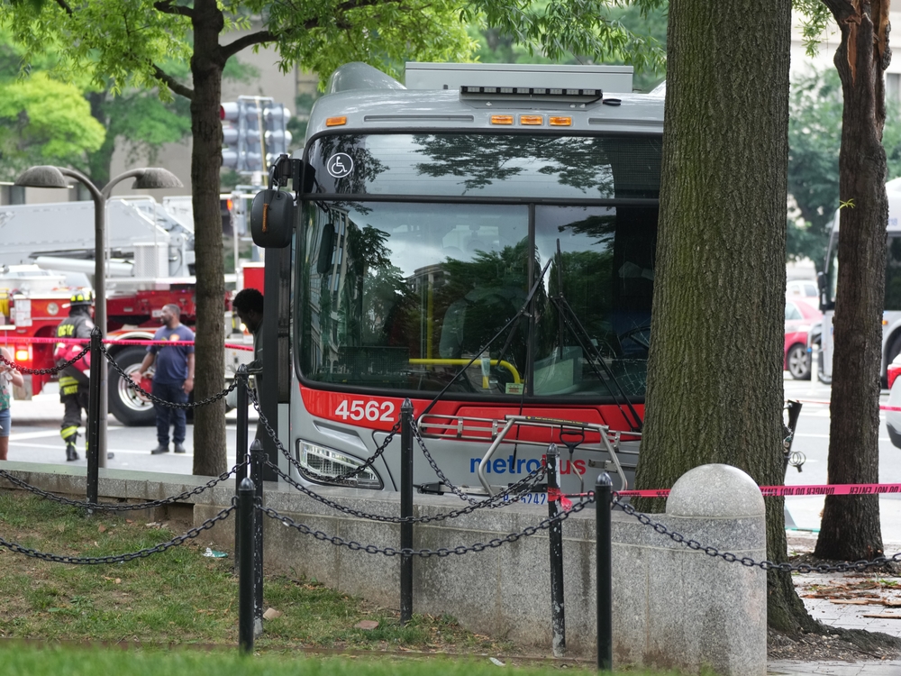 NJ Transit Bus Accident Leaves 27 Injured in Union Township | Drazin ...